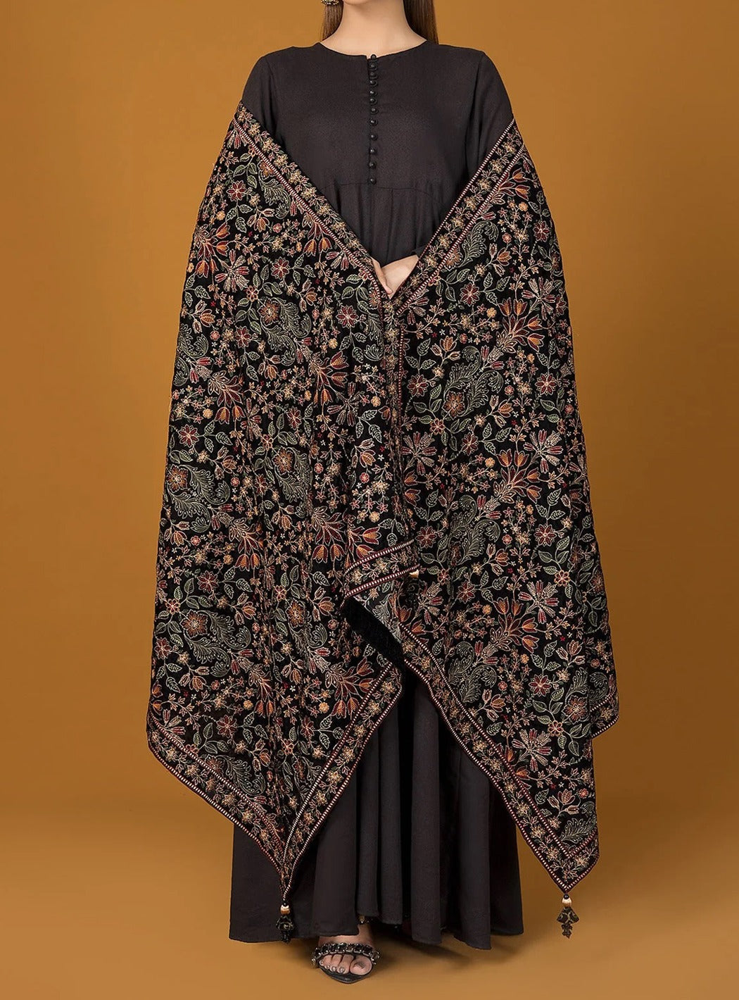 Karandi | Karandi Suit for Ladies | Karandi Dersses Sale - gracestore.pk